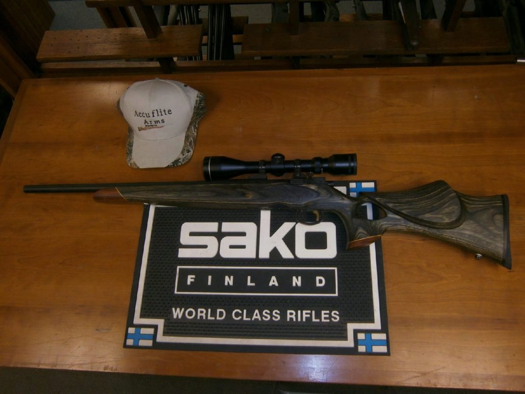 Custom SAKO L461 300 Whisper Thumbhole Laminate | Accuflite Arms ...